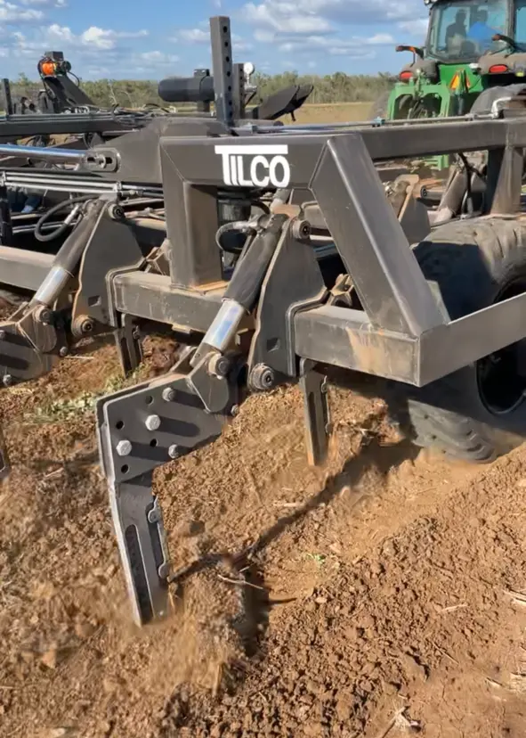 CHISEL PLOUGH Tilco chisel-plough-tilco